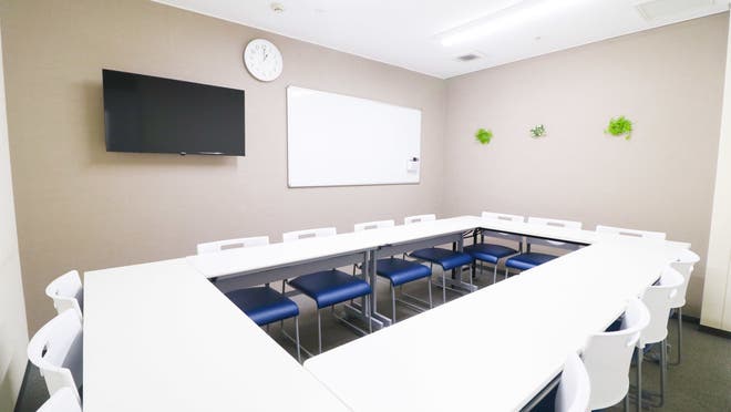 【梅田駅地下直結で最高の立地!大阪駅前第2ビル!14名利用可】大型モニター・WiFi全て無料!ふれあい貸し会議室 梅田No123の写真4