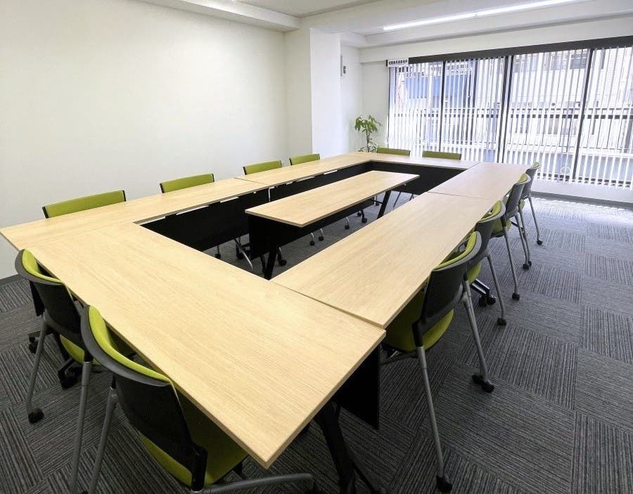 【大手町駅徒歩5分】大型ﾓﾆﾀｰ・光回線Wifi・設備すべて無料！室外に喫煙ｽﾍﾟｰｽあり！の写真1