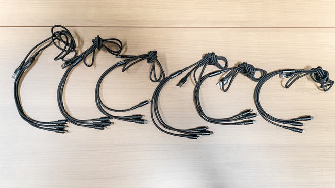 ✨2号店OPEN✨【新宿駅3分】12席、光回線高速WiFi、モニター・ホワイトボード完備☆1日1回スタッフ完全清掃の会議室の写真7