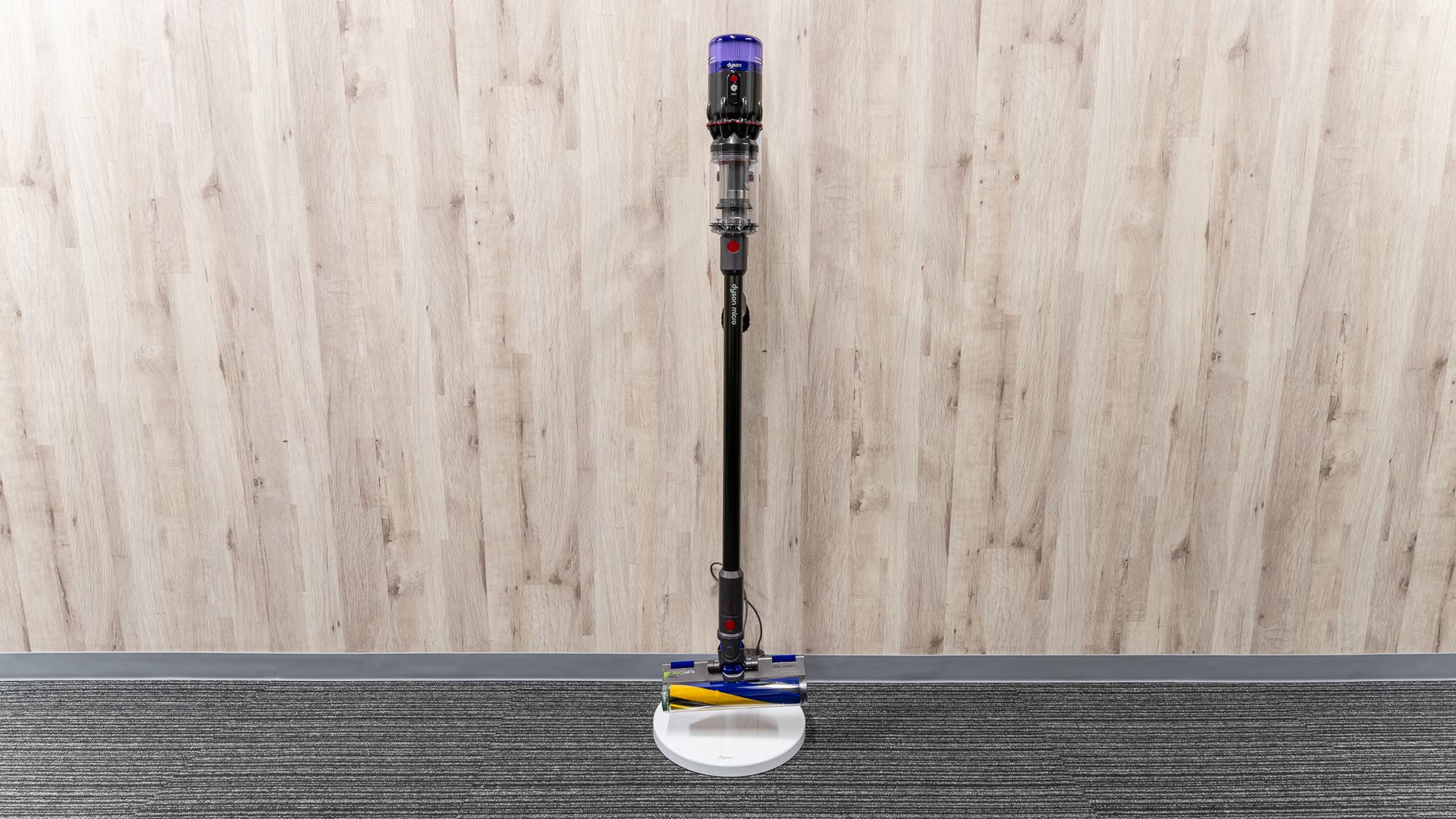 ✨2号店OPEN✨【新宿駅3分】12席、光回線高速WiFi、モニター・ホワイトボード完備☆1日1回スタッフ完全清掃の会議室の写真14