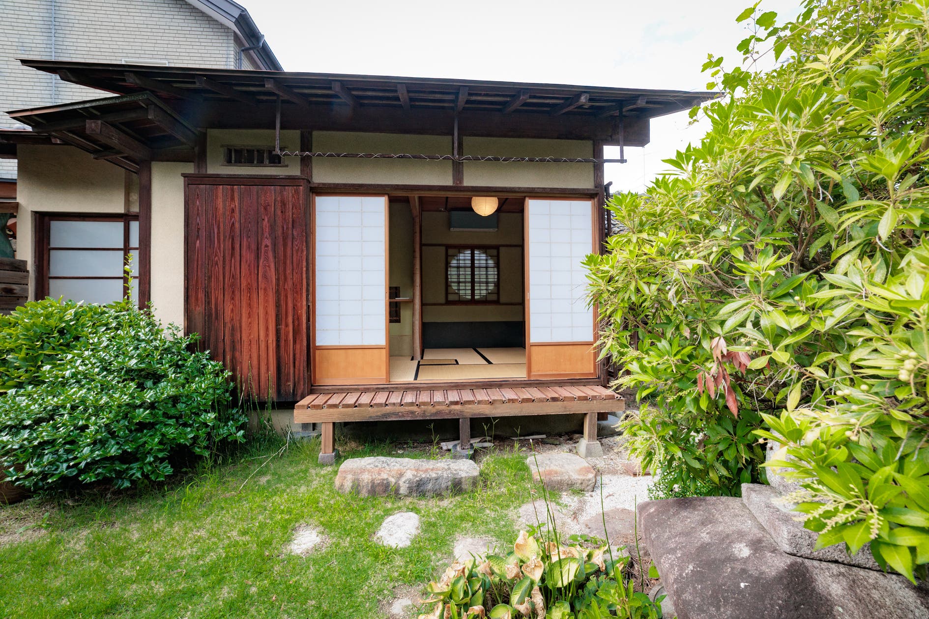 【長野・松本】住宅街の森の中にあるお茶室　ふちあん村　無料駐車場の写真14