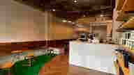 【熱海駅から徒歩18分】解放感のある落ち着いたカフェスペース!テレワーク・ソロワーク・作業・勉強・読書などにおすすめ!の写真2