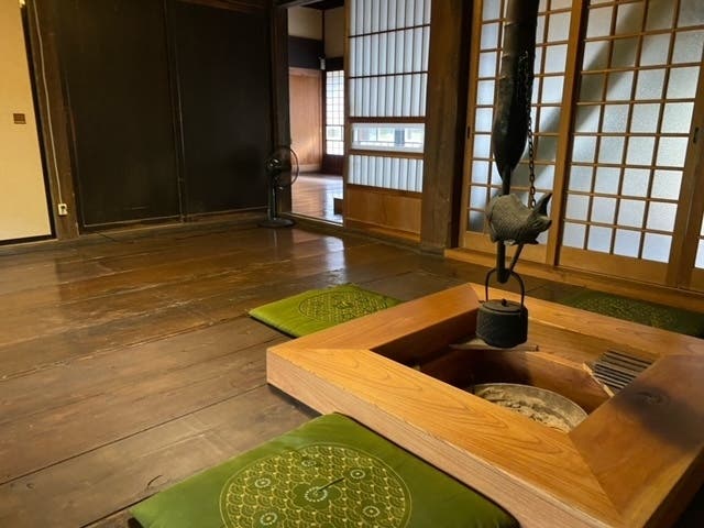 【ひらやま治兵衛】築135年古民家を貸切で動画／コスプレ撮影会などに‼ 打掛レンタル無料の写真9