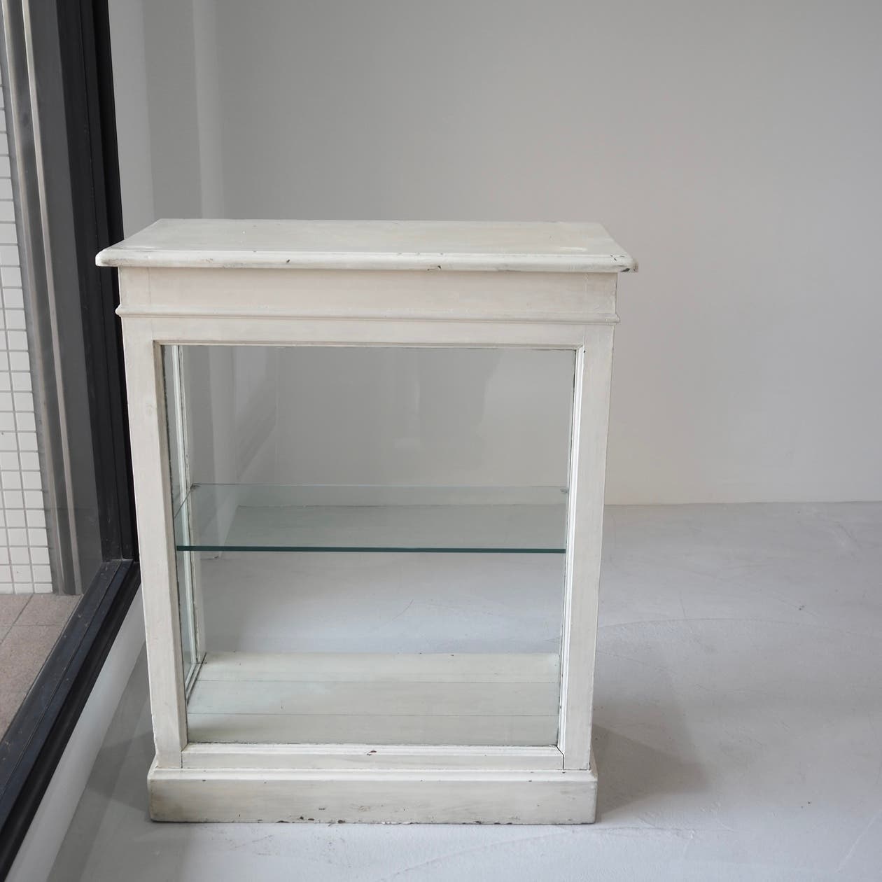 横浜駅/モルタル床に白壁の撮影スタジオ・ポップアップスペースの写真8