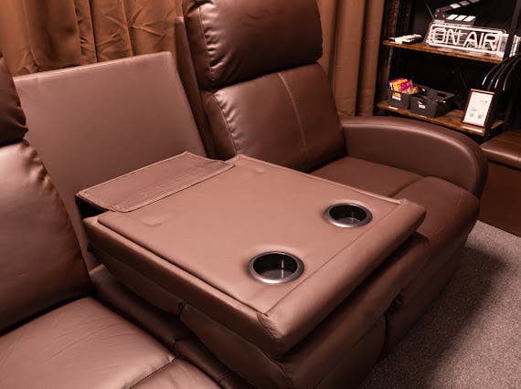 【シアタールーム天王寺】◇個室映画館◇駅近2分🚃高機能プロジェクター🎬プライベートシアター🍿ライブ映像・推し活・デートの写真12