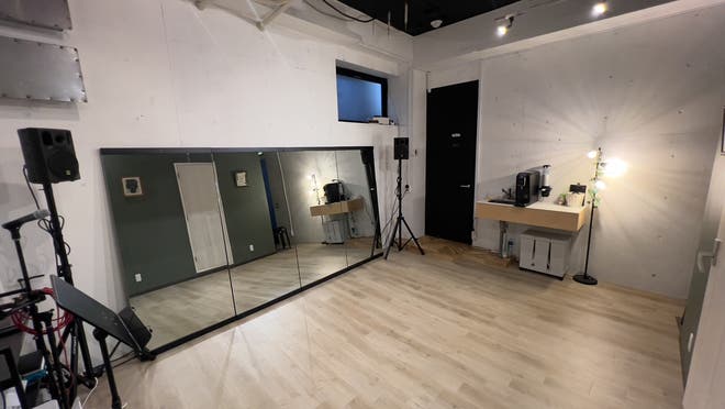 渋谷駅から徒歩6分の音楽スタジオ| ロビー studio ボイトレ・音楽練習・ワークショップ・イベントに対応!の写真1
