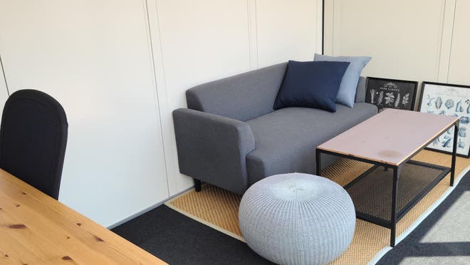 【Living】✨U-SPACE函館店✨リビングをイメージしたちょっとした集まりに最適のスペースです♪Wi-Fi/北斗市の写真1