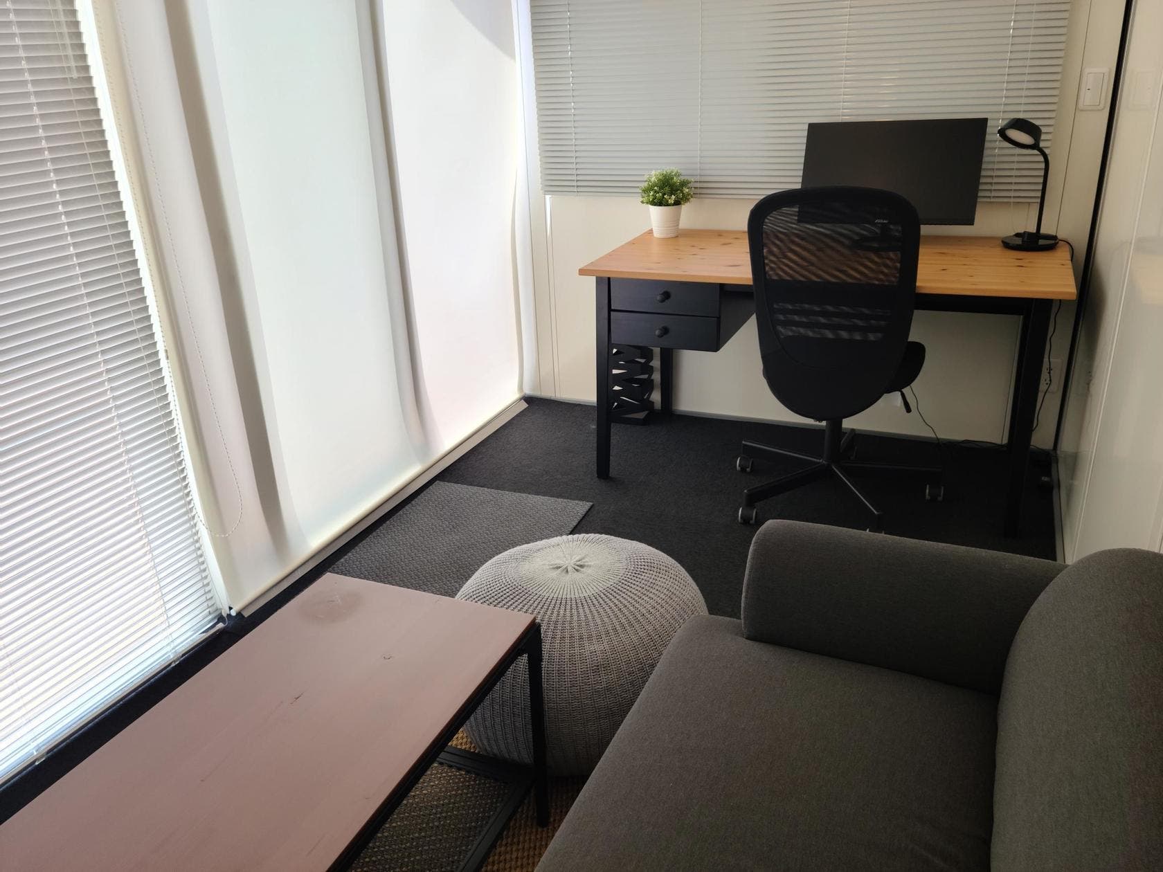 【Living】✨U-SPACE函館店✨リビングをイメージしたちょっとした集まりに最適のスペースです♪Wi-Fi/北斗市の写真3