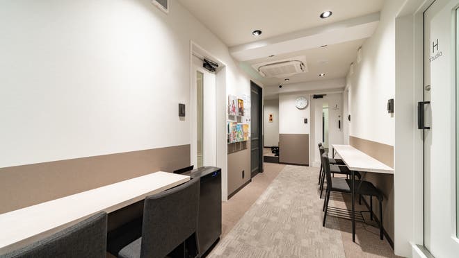 【Ist】東中野駅近、防音、ほぼ月1調律のピアノ、壁一面鏡張り、清潔で快適、24時間OK、ネット完備。楽器・歌の練習、レッスンの写真5