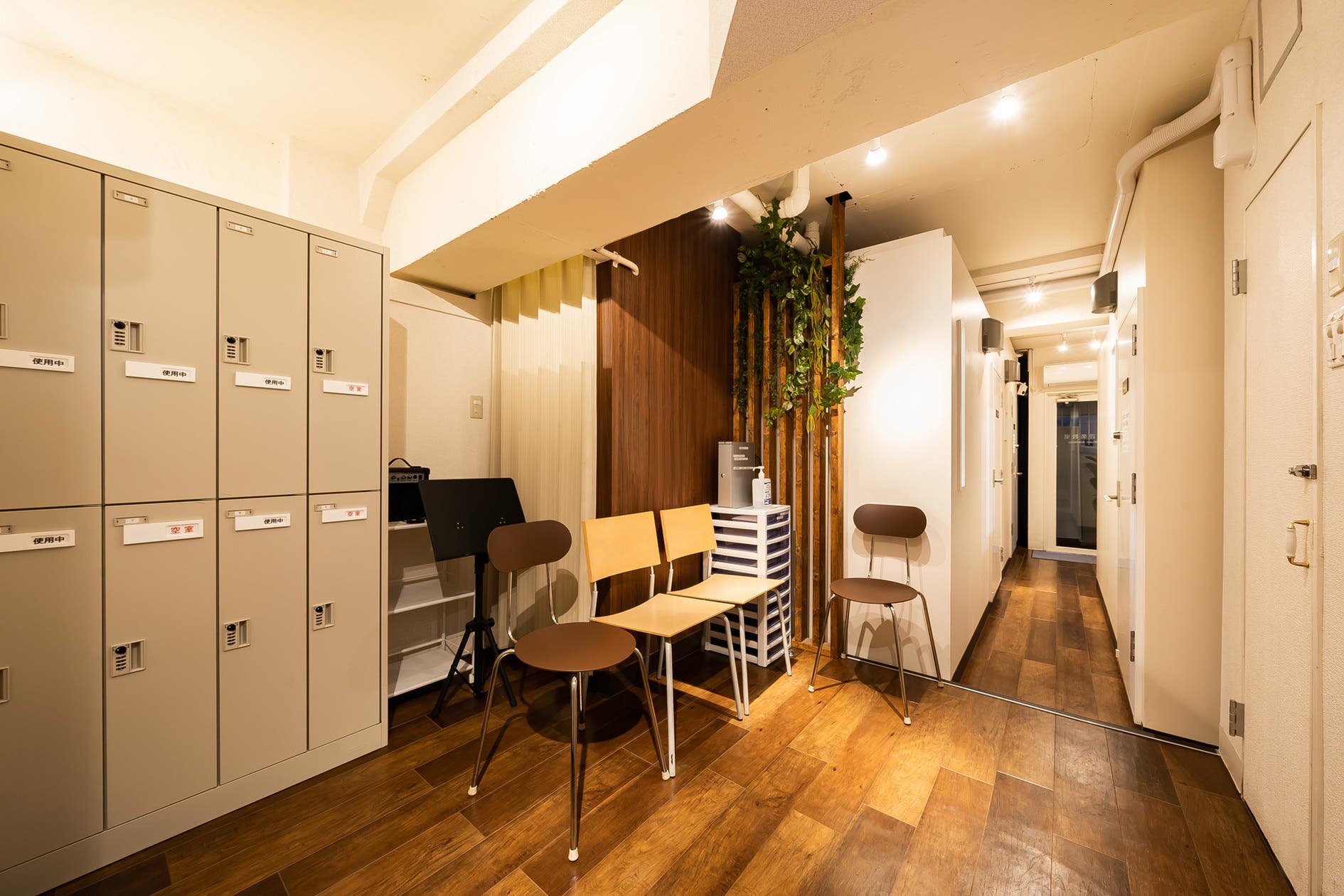 【Est】東中野駅近、防音、清潔で快適、24時間OK。高速フリーWiFi、電子ピアノ完備。楽器・歌の練習、レッスン、撮影の写真6