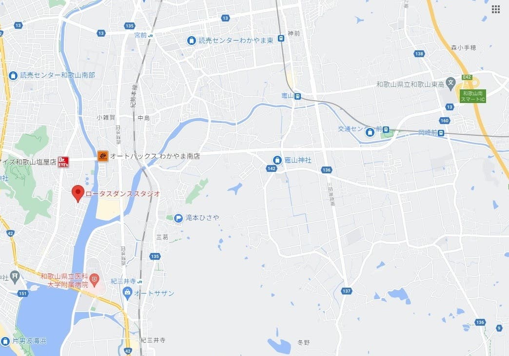 ウエディングのロケーション前撮り ・ウエディングフォト・ブライダル 撮影のメイクスペース・フィッティングスペースの写真10