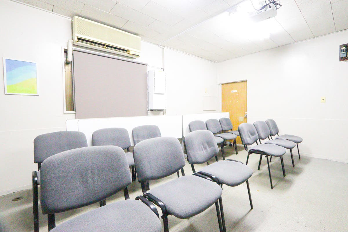 【飯田橋駅A2出口から20秒・JR改札間近・最安】会議向け！天吊りプロジェクター・WiFi無料！ふれあい貸し会議室 飯田橋No9の写真8