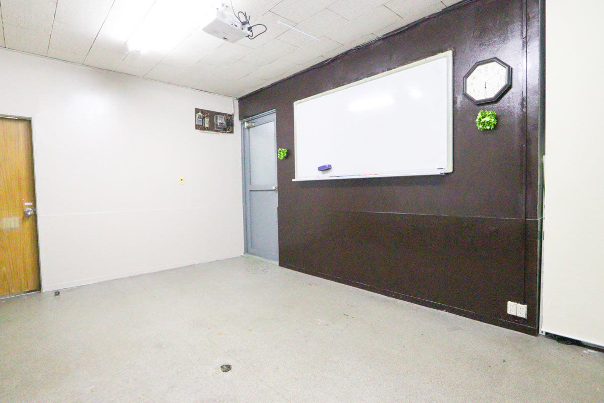 【飯田橋駅A2出口から20秒・JR改札間近・最安】会議向け！天吊りプロジェクター・WiFi無料！ふれあい貸し会議室 飯田橋No9の写真12