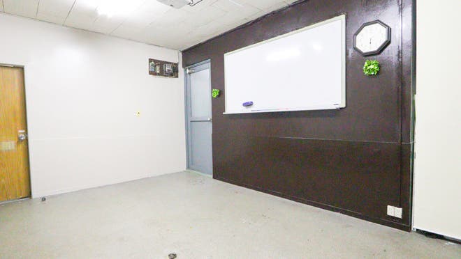 【飯田橋駅A2出口から20秒・JR改札間近・最安】会議向け!天吊りプロジェクター・WiFi無料!ふれあい貸し会議室 飯田橋No9の写真12