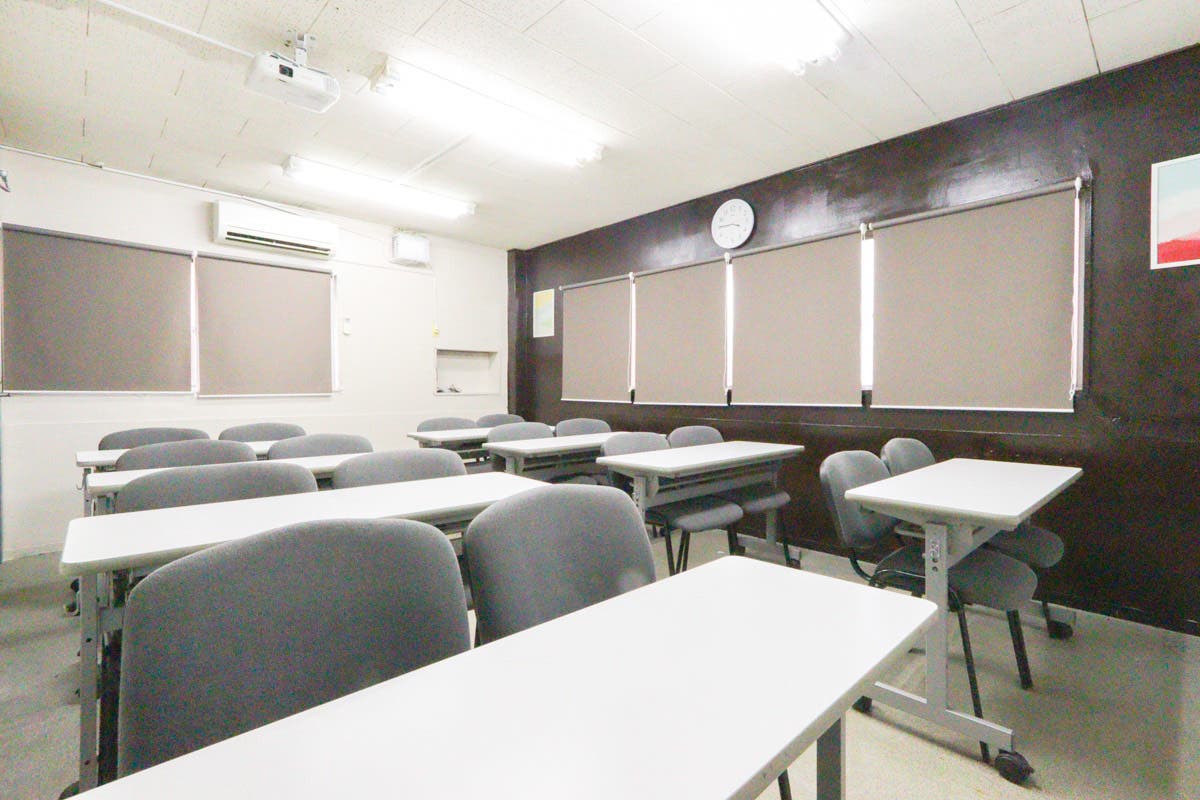 【最安！飯田橋駅A2出口20秒・JR改札間近】セミナー向け！天吊りプロジェクター・WiFi無料！ふれあい貸し会議室 飯田橋No8の写真7