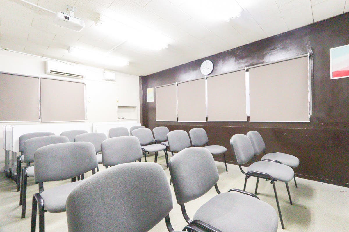 【最安！飯田橋駅A2出口20秒・JR改札間近】セミナー向け！天吊りプロジェクター・WiFi無料！ふれあい貸し会議室 飯田橋No8の写真16