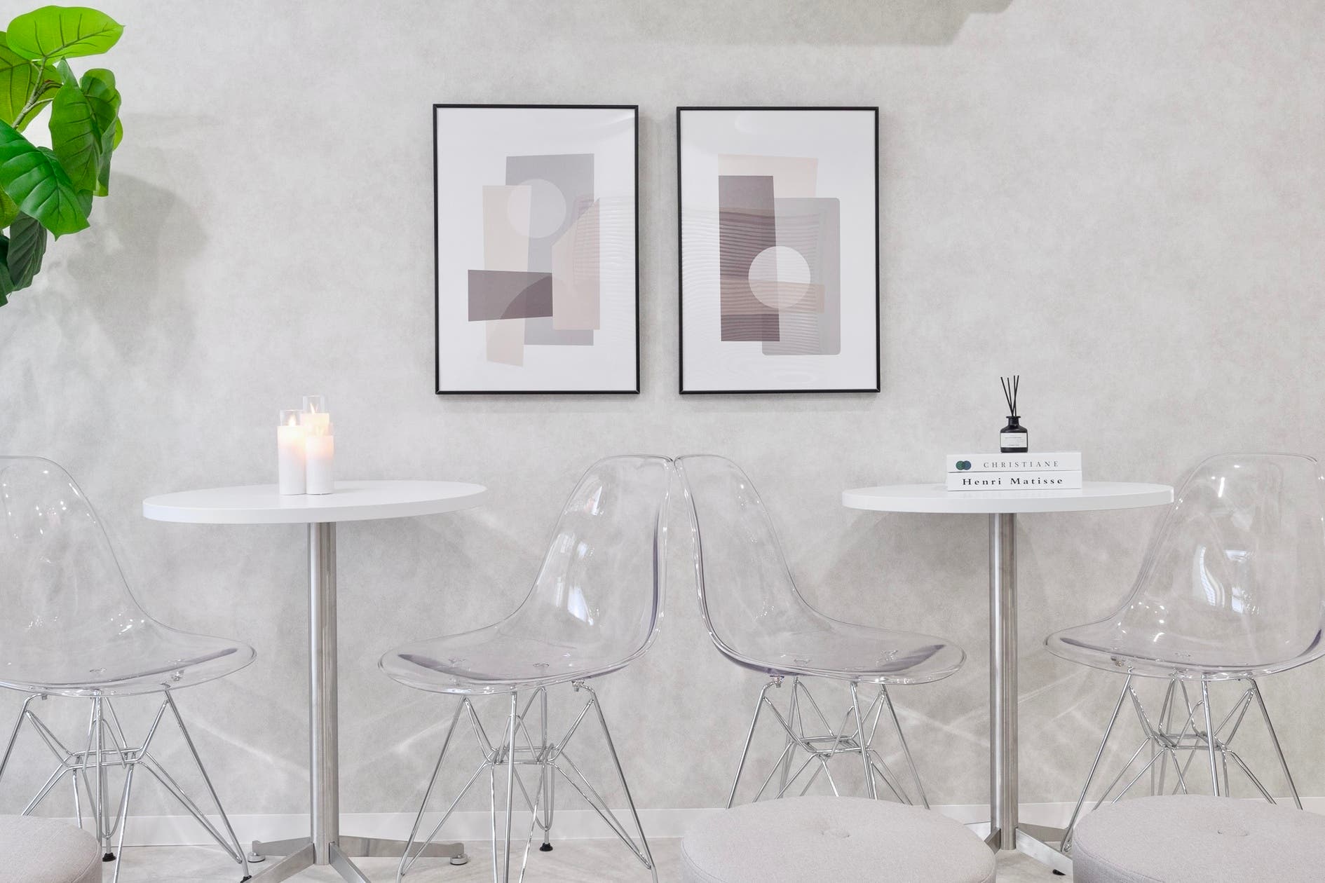 新宿駅3分🚃24H/最大32名着席🎉電動大型スクリーン🎬映画・大人気ゲーム機が大迫力🎮おしゃれなケータリング♪の写真9