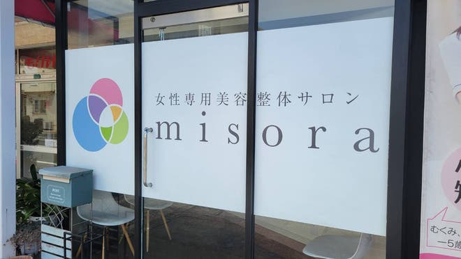 施術ベッド完備のレンタルサロンスペースの写真12