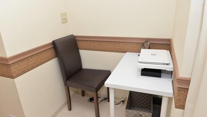 施術ベッド完備のレンタルサロンスペースの写真11