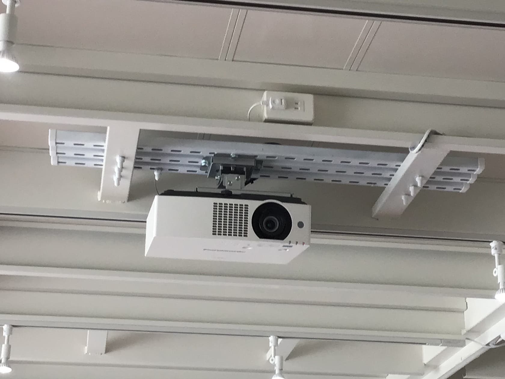 【Community1】✨U-SPACE大分店✨大鏡やプロジェクターなどが充実しています♪Wi-Fi/大分市の写真13