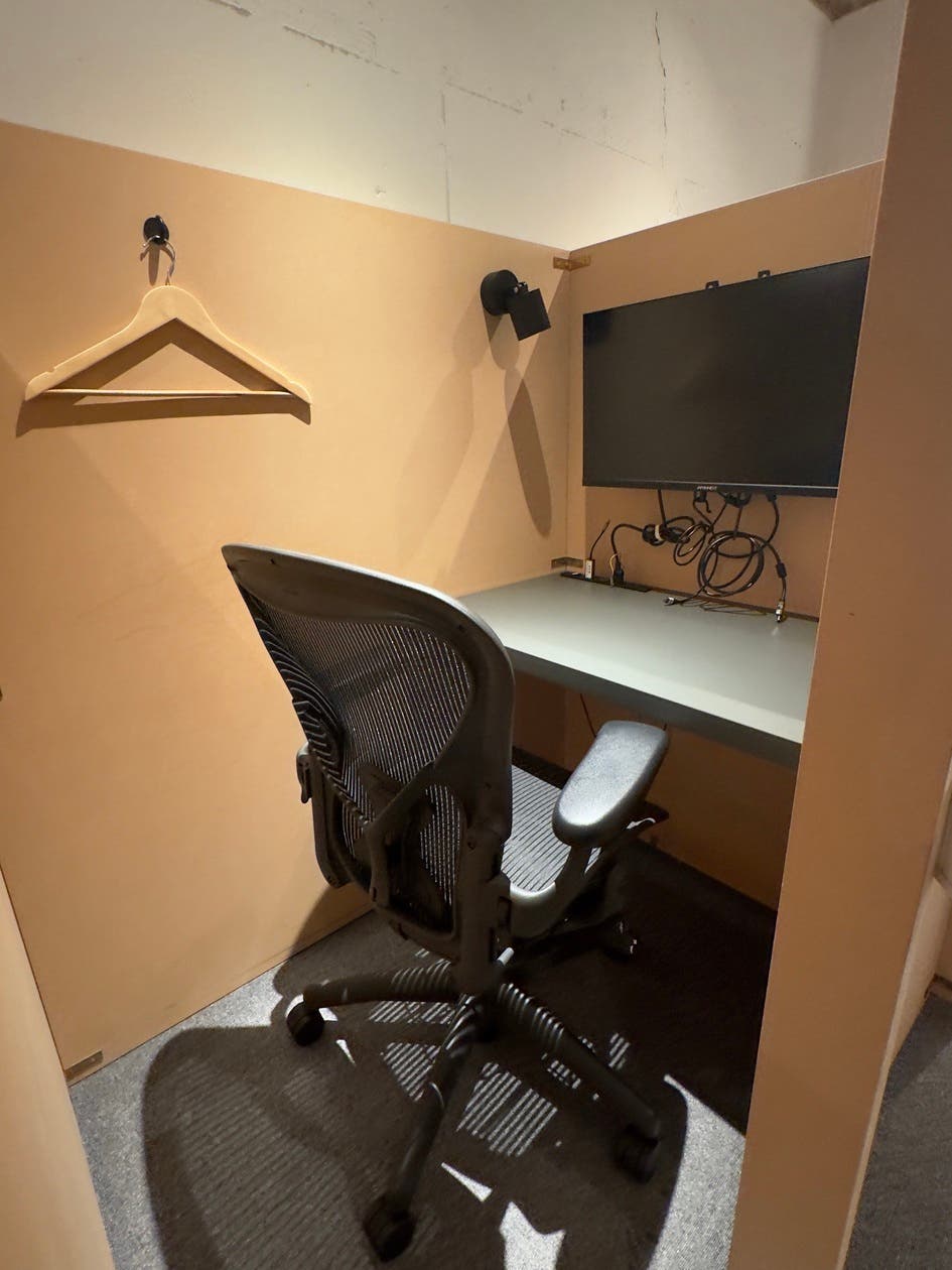 アーロンチェアブース2  WCOFFEE - Wワークスペース　大塚の写真14