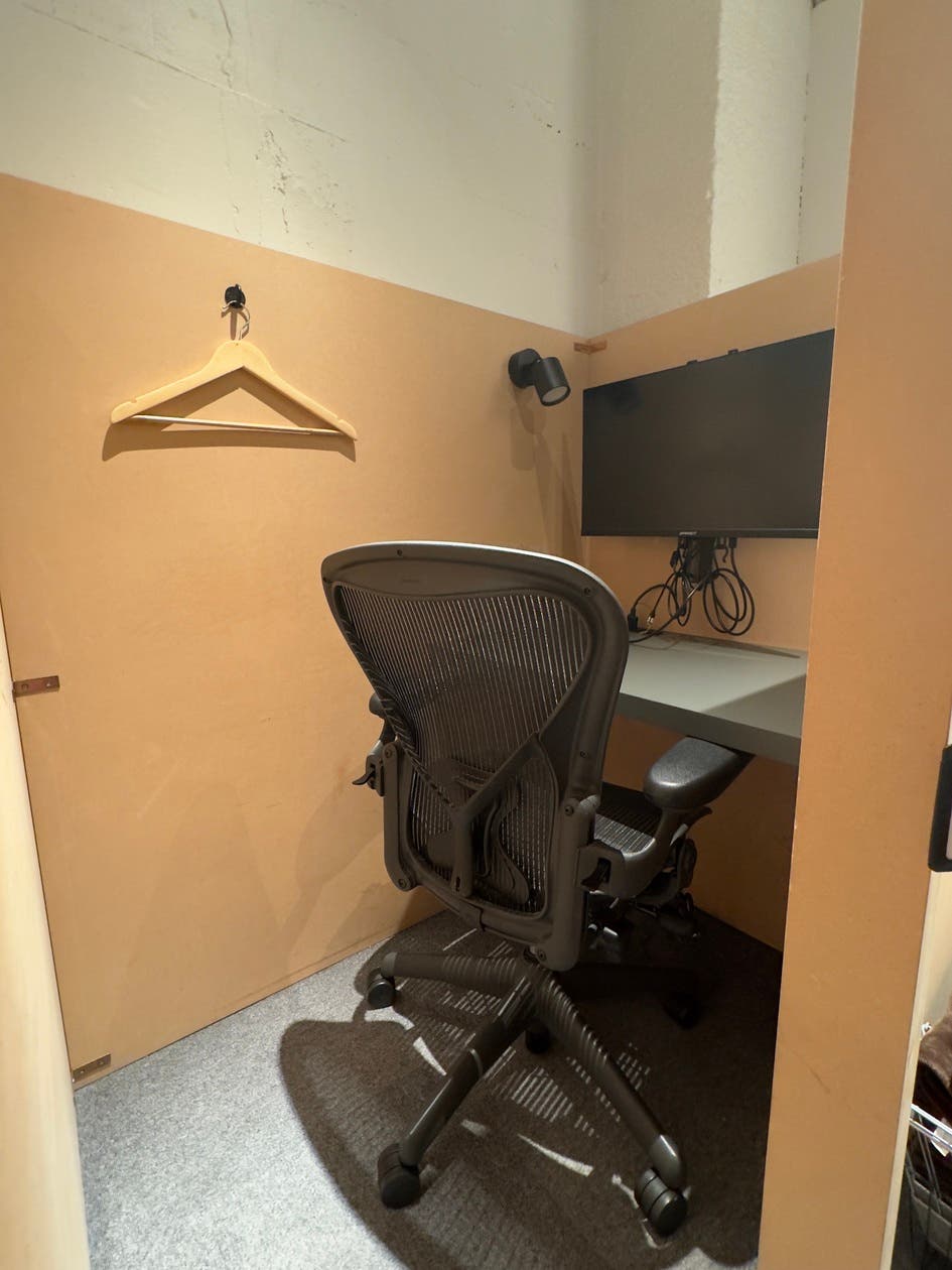 アーロンチェアブース4  WCOFFEE - Wワークスペース　大塚の写真15