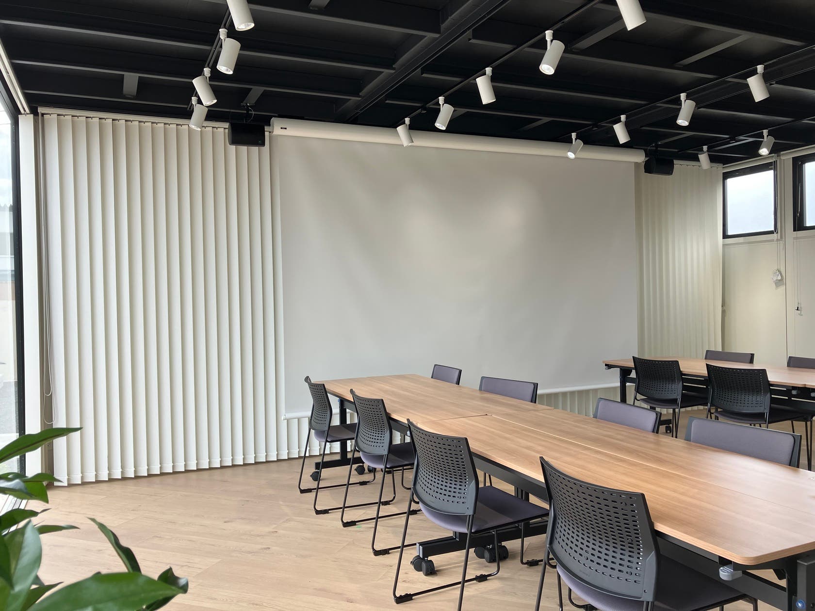 【Community】✨U-SPACE一関店✨大鏡やプロジェクターなどが充実しています♪Wi-Fi/一関市の写真8