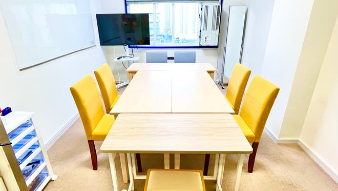 <オレンジ会議室🍊札幌駅前>【室内動画あり】⭐️インボイス対応⭐️自然光 ⭐️広く(22㎡)明るい(南向窓)⭐️札幌駅一望の写真1