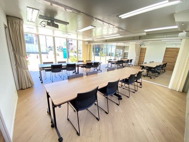 【Community】✨U-SPACE佐賀店✨大鏡やプロジェクターなどが充実しています♪Wi-Fi/佐賀市の写真1