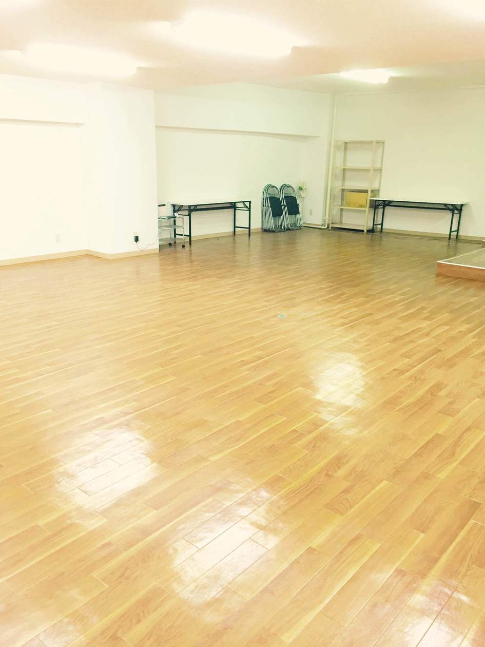 【池袋駅徒歩10分】都心で格安／ダンスのできるレンタルスタジオ／大型鏡約6m／ダンス・ヨガ・ピラティス・演劇などの写真2