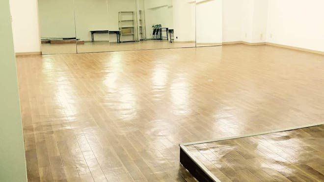 【池袋駅徒歩10分】都心で格安/ダンスのできるレンタルスタジオ/大型鏡約6m/ダンス・ヨガ・ピラティス・演劇などの写真3