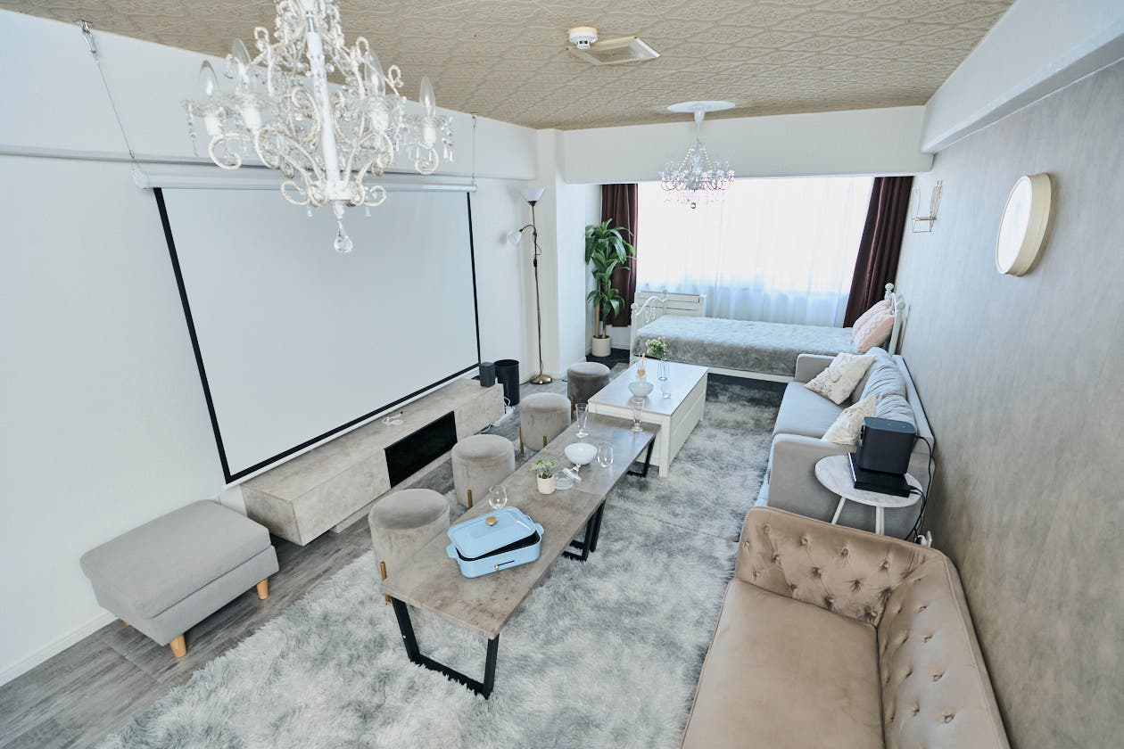 大人気エリア🉐50%割引🎊駅徒歩5分🚉大型スクリーン💫🍷女子会🍰推し活💞撮影📸デート👫鍋パ🍲歓迎会の写真5