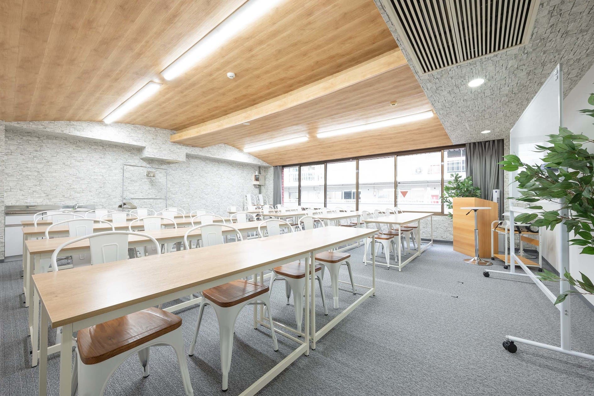 水道橋駅徒歩10秒/最大36名/会議室/セミナー/懇親会/ボードゲームの写真7