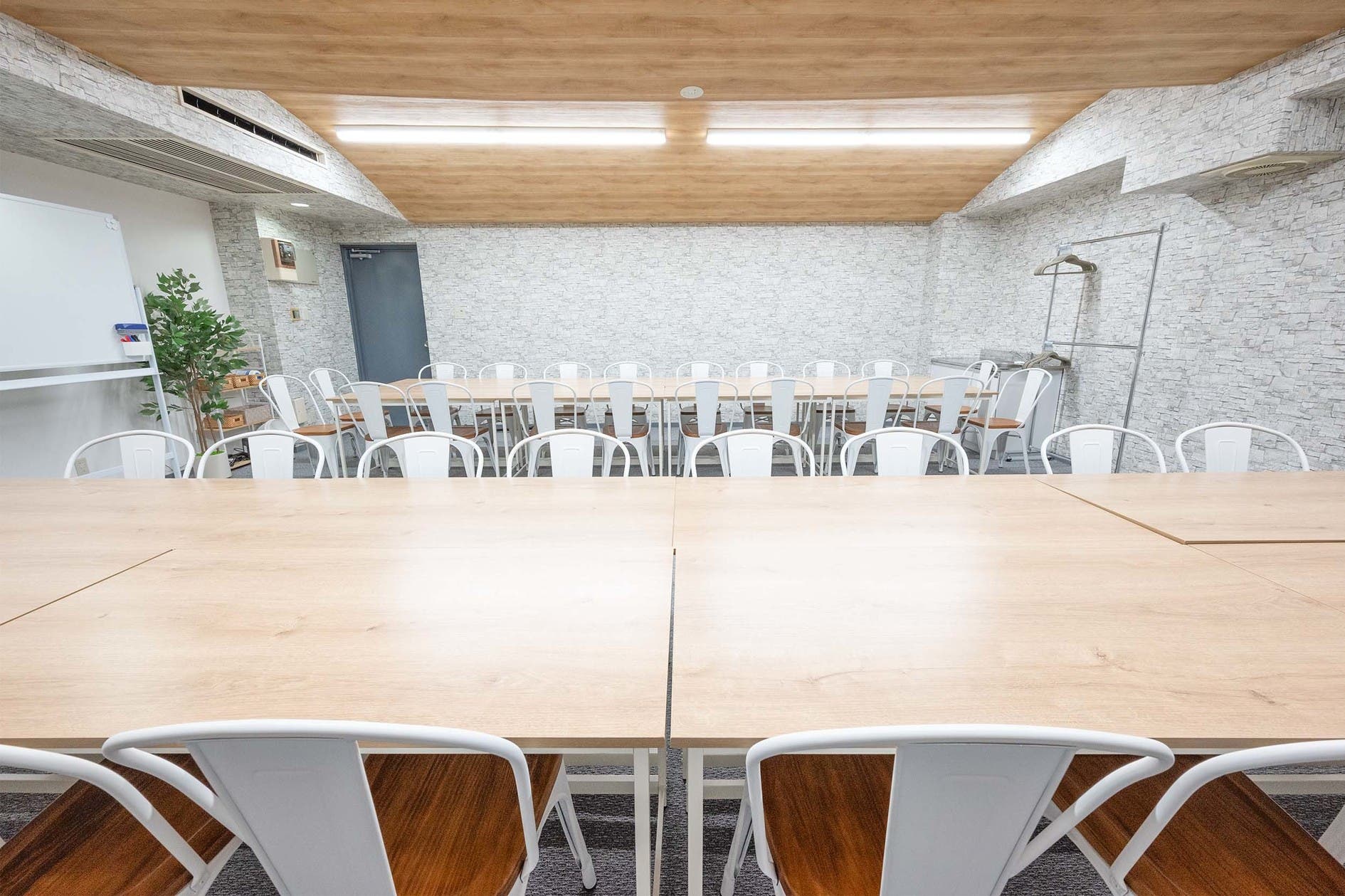 水道橋駅徒歩10秒/最大36名/会議室/セミナー/懇親会/ボードゲームの写真14