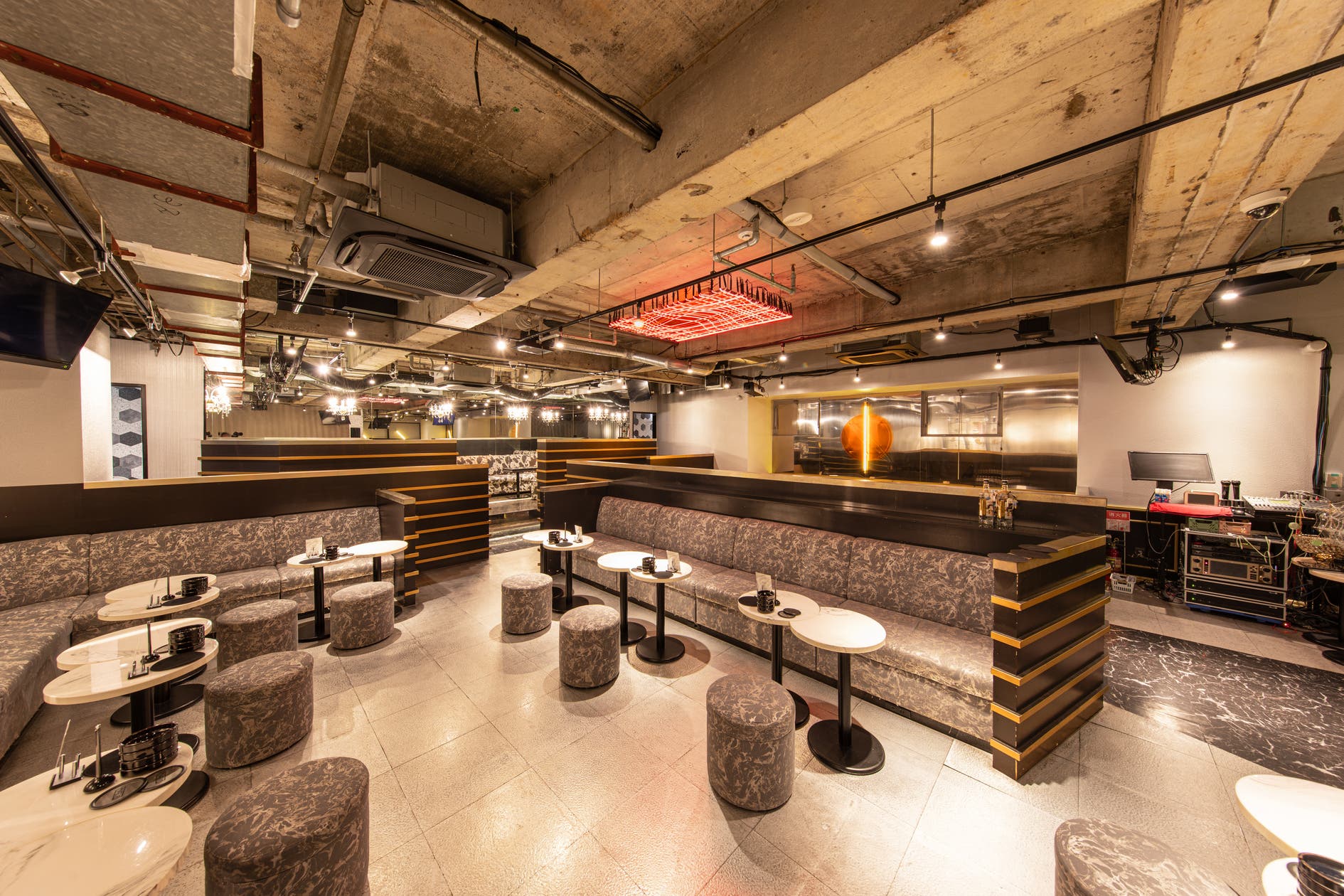 🌟格安利用キャンペーン実施中🌟【東新宿駅徒歩7分】アーティスティックで洗練された内装のホストクラブ/撮影・イベント等でご利用可能の写真5