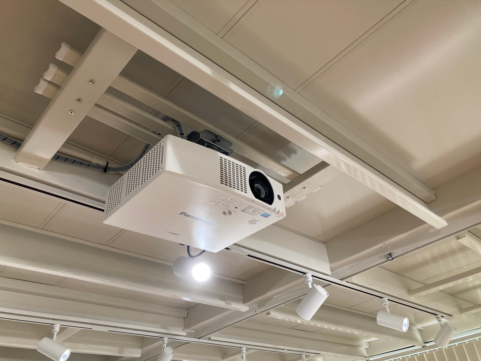 【Community】✨U-SPACE熊本菊陽店✨大鏡やプロジェクターなどが充実しています♪Wi-Fi/菊陽町の写真25