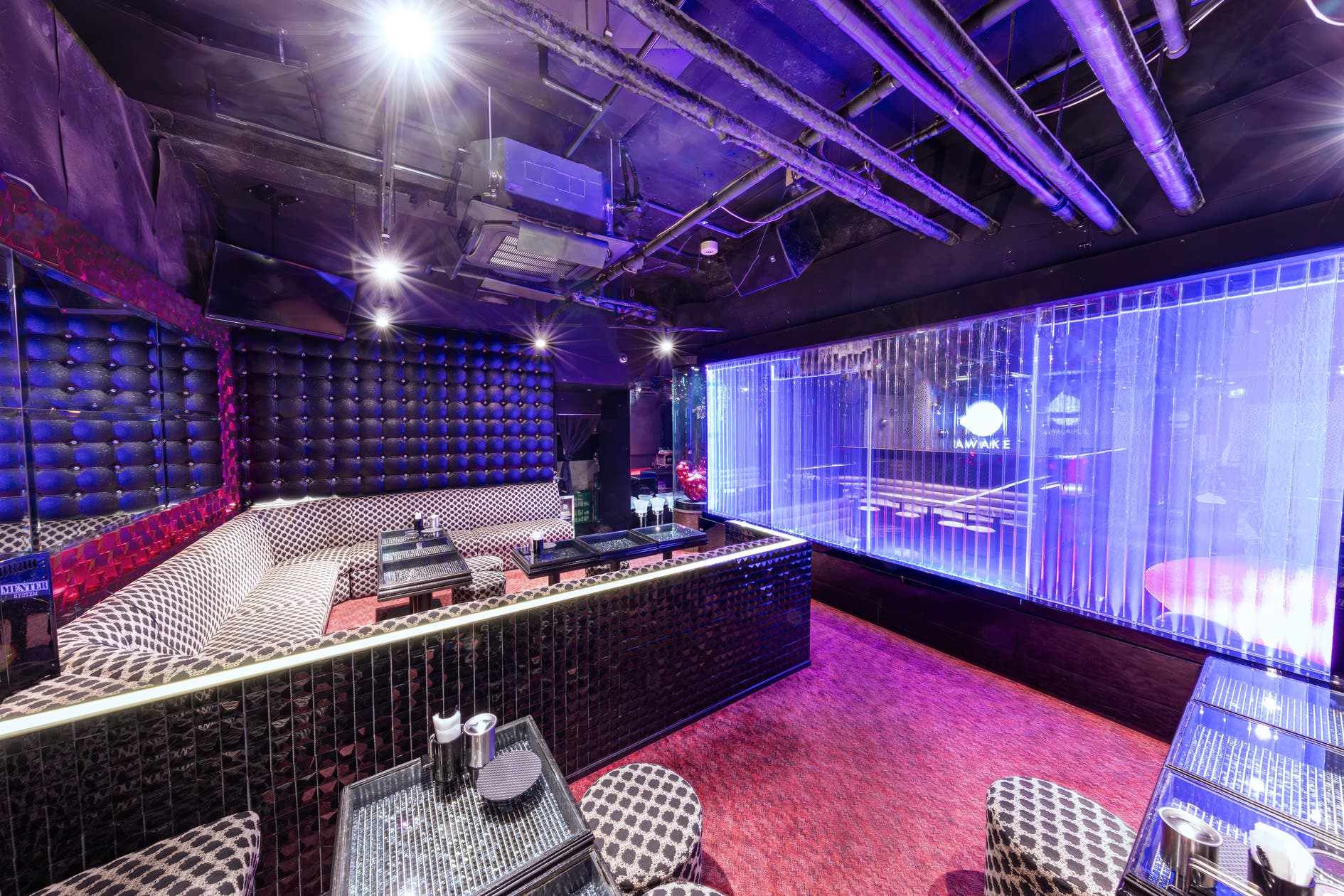 🌟格安利用キャンペーン実施中🌟【新宿三丁目駅徒歩7分】本格的な音響機材のクラブのようなホストクラブ/撮影・イベントで利用可能の写真4