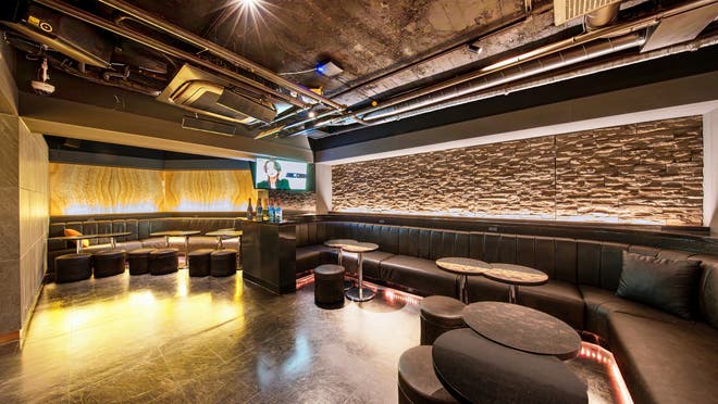 🌟格安利用キャンペーン実施中🌟【東新宿駅徒歩7分】拡大移転したホストクラブ!シックな内装です。/撮影・イベント等でご利用可能の写真1