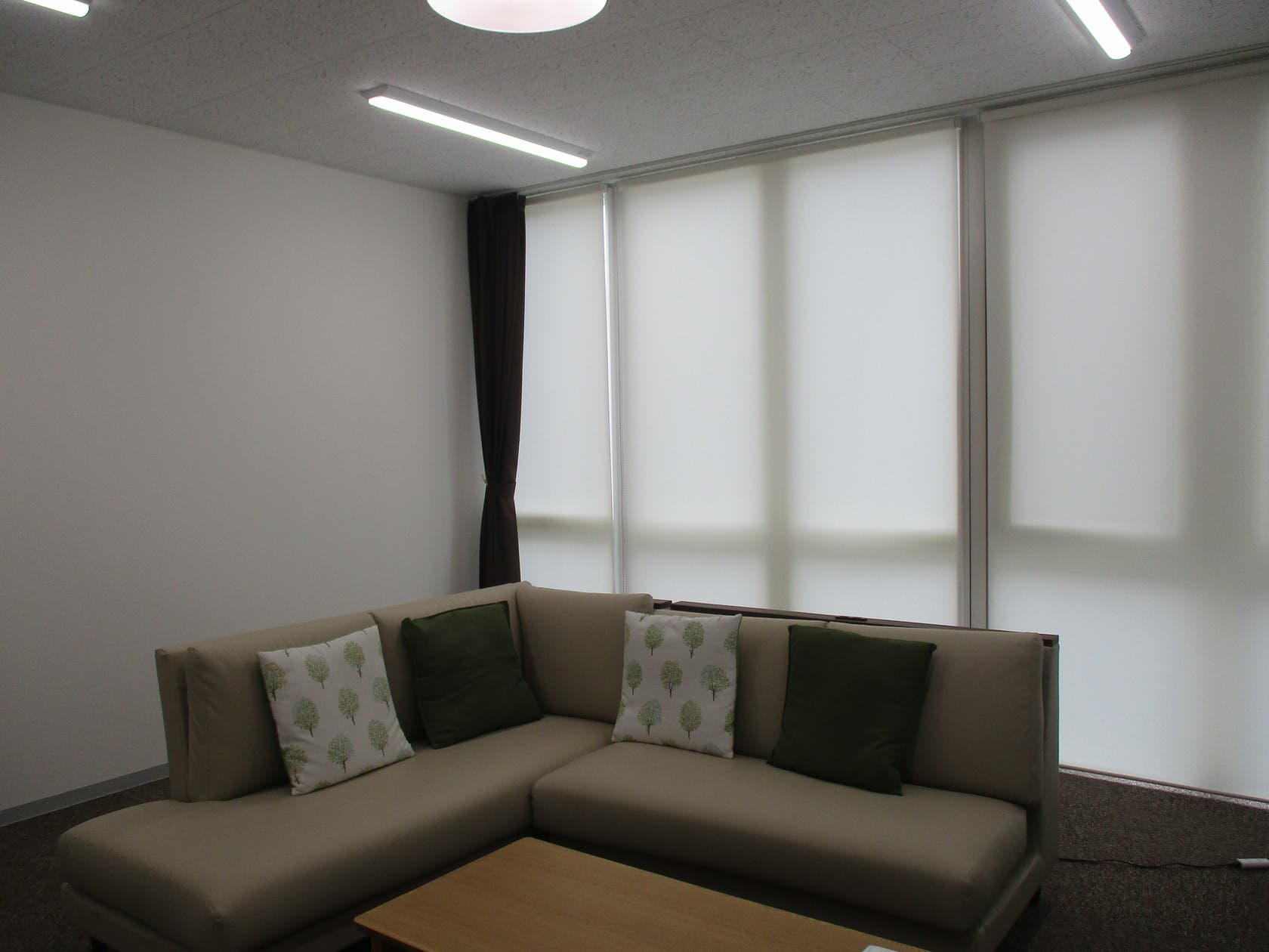 【Living3】✨U-SPACE仙台宮城野店✨映画鑑賞や打ち合わせスペースとしてご利用いただけます♪Wi-Fi/仙台市宮城野区の写真7