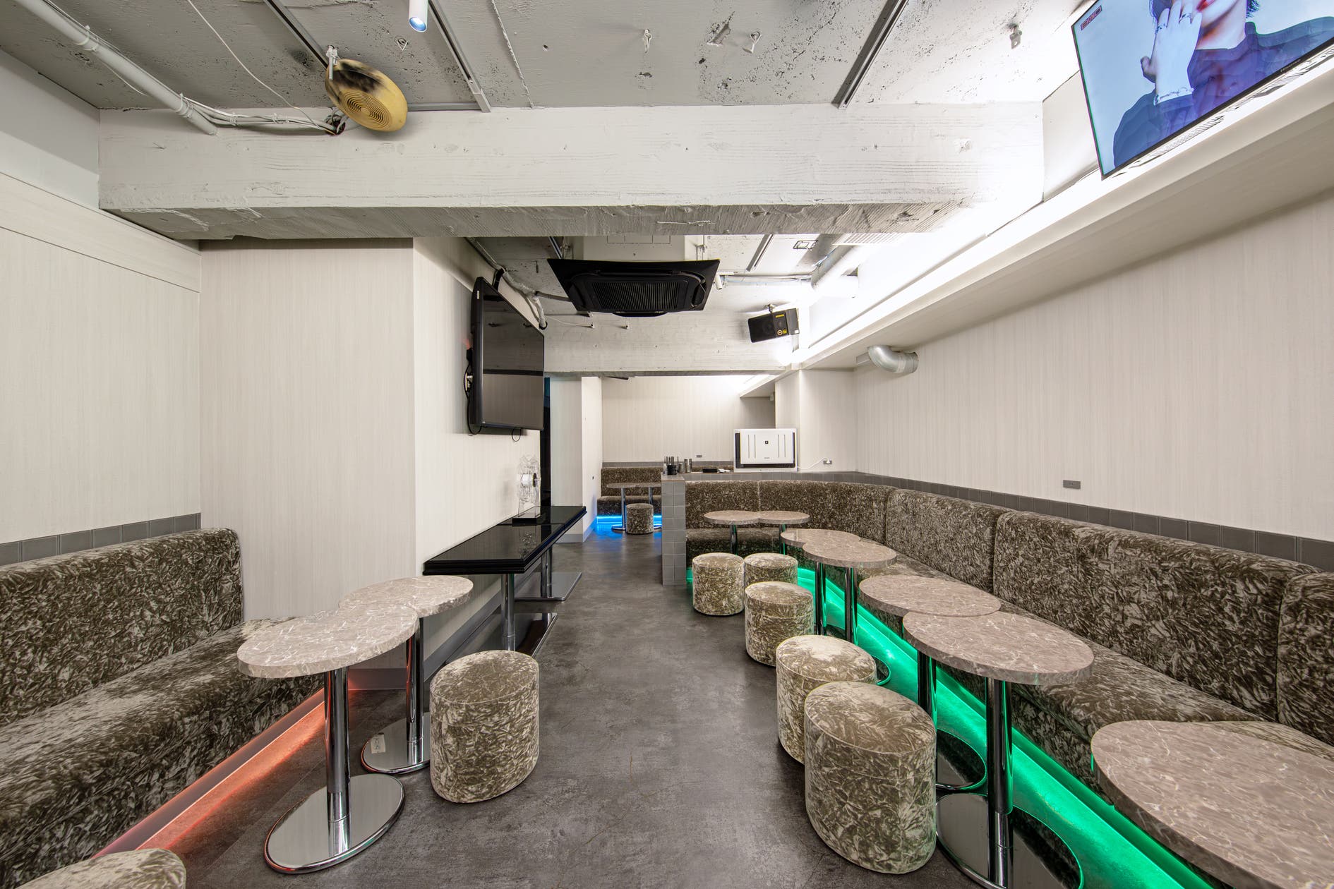 🌟格安利用キャンペーン実施中🌟【東新宿駅徒歩7分】拡大移転したホストクラブ！シックな内装です。/撮影・イベント等でご利用可能の写真6