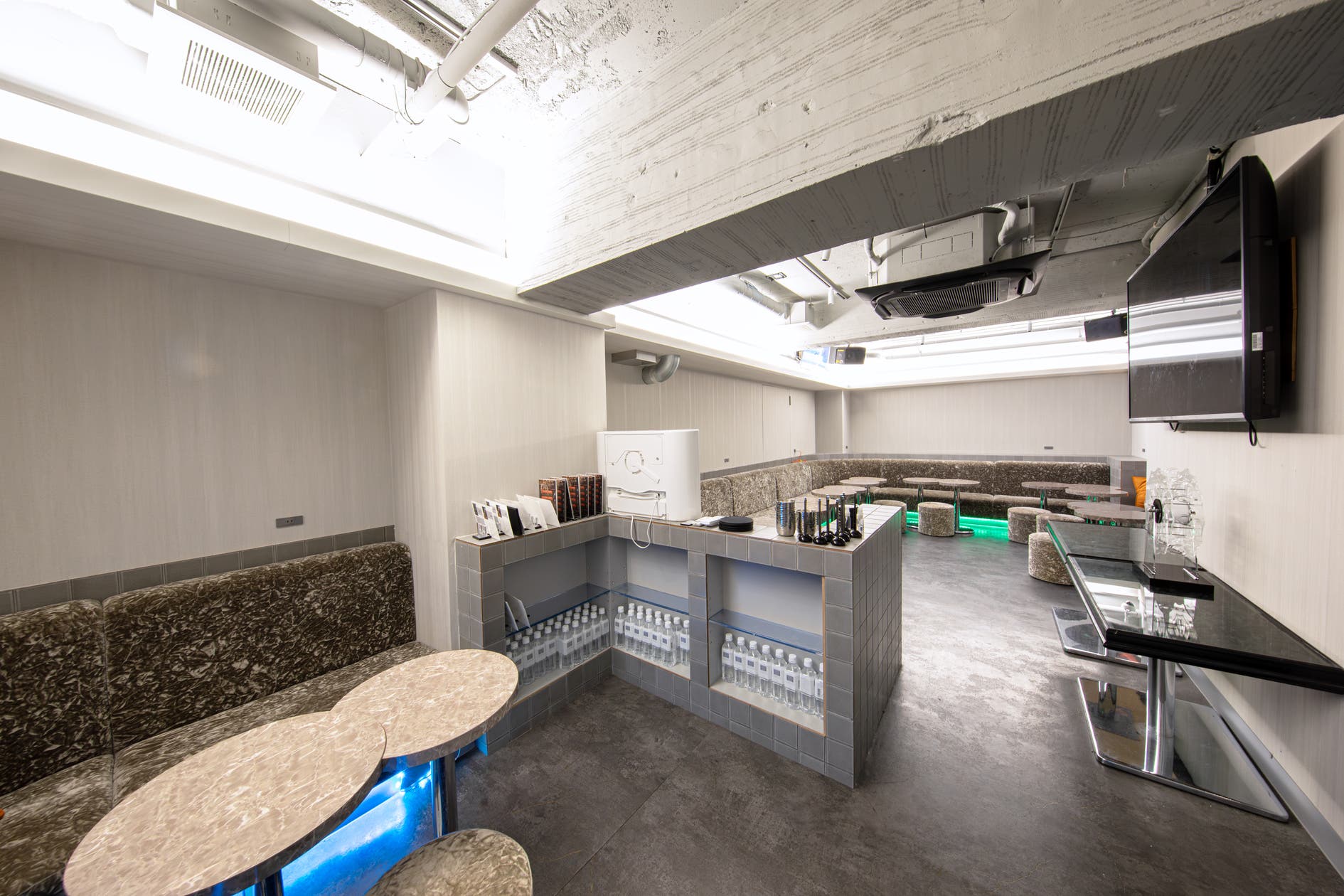 🌟格安利用キャンペーン実施中🌟【東新宿駅徒歩7分】拡大移転したホストクラブ！シックな内装です。/撮影・イベント等でご利用可能の写真8