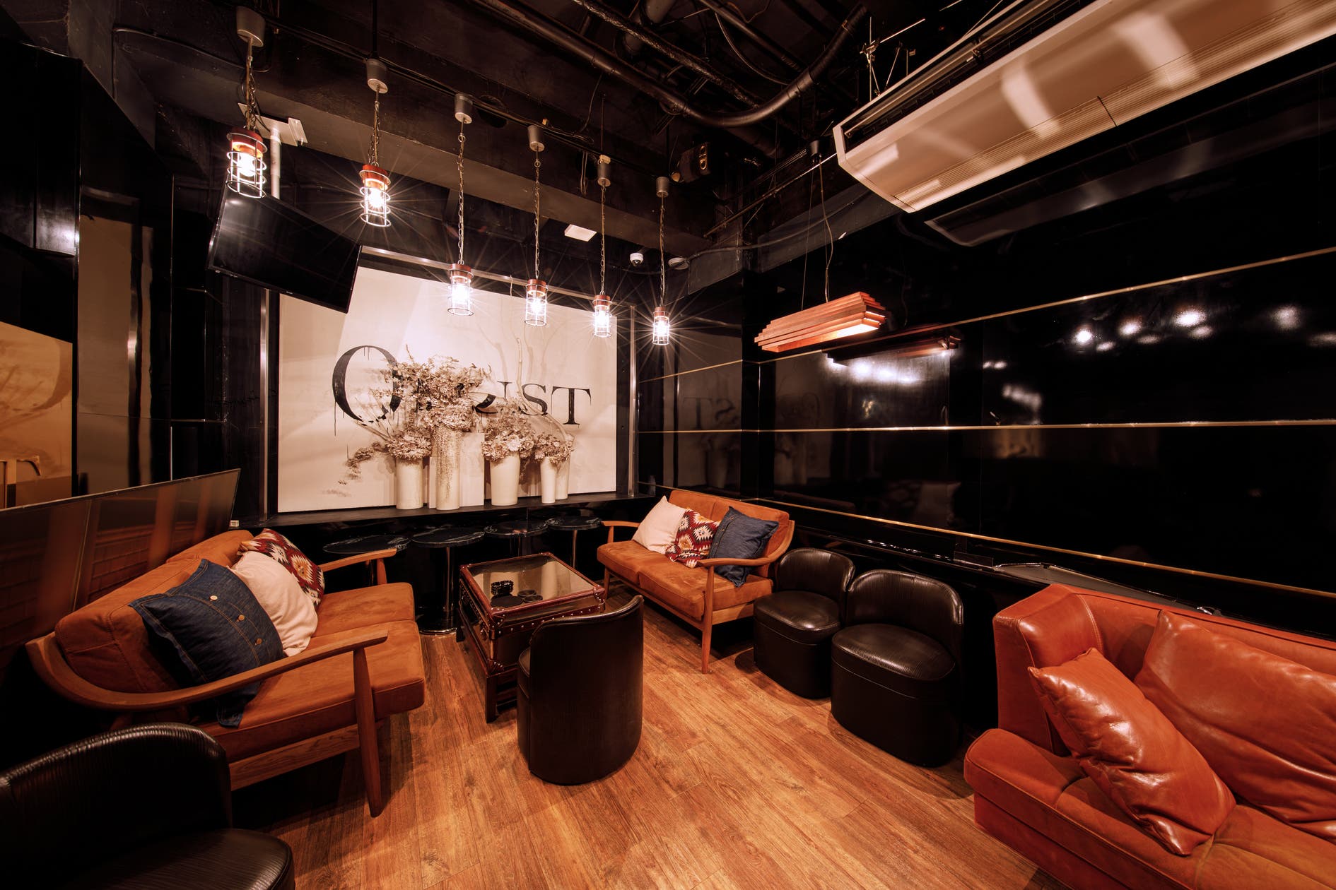 🌟格安利用キャンペーン実施中🌟【東新宿駅徒歩7分】黒で統一、洗練されたホストクラブ/撮影・イベントで利用可能の写真10