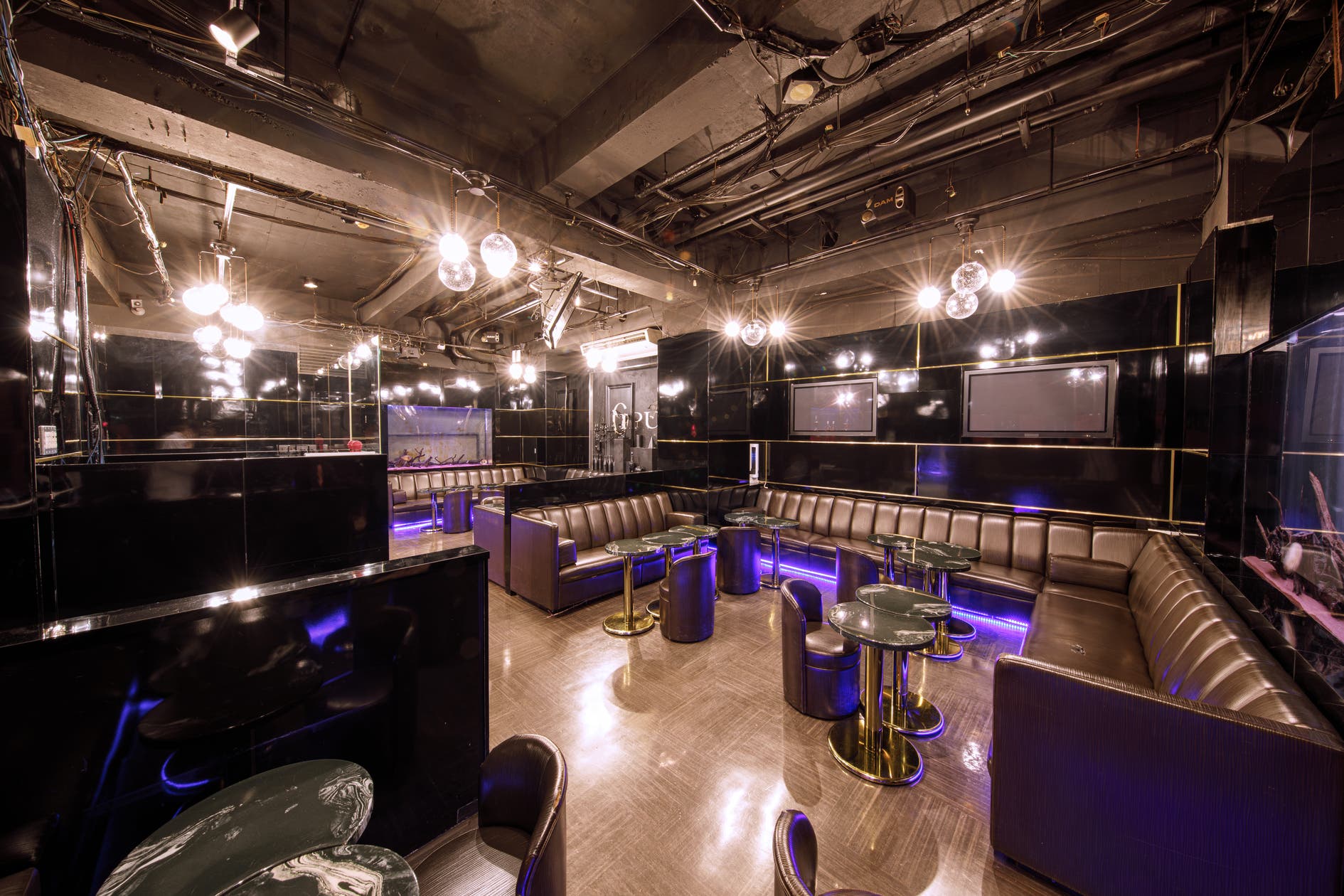 🌟格安利用キャンペーン実施中🌟【東新宿駅徒歩7分】黒で統一、洗練されたホストクラブ/撮影・イベントで利用可能の写真6