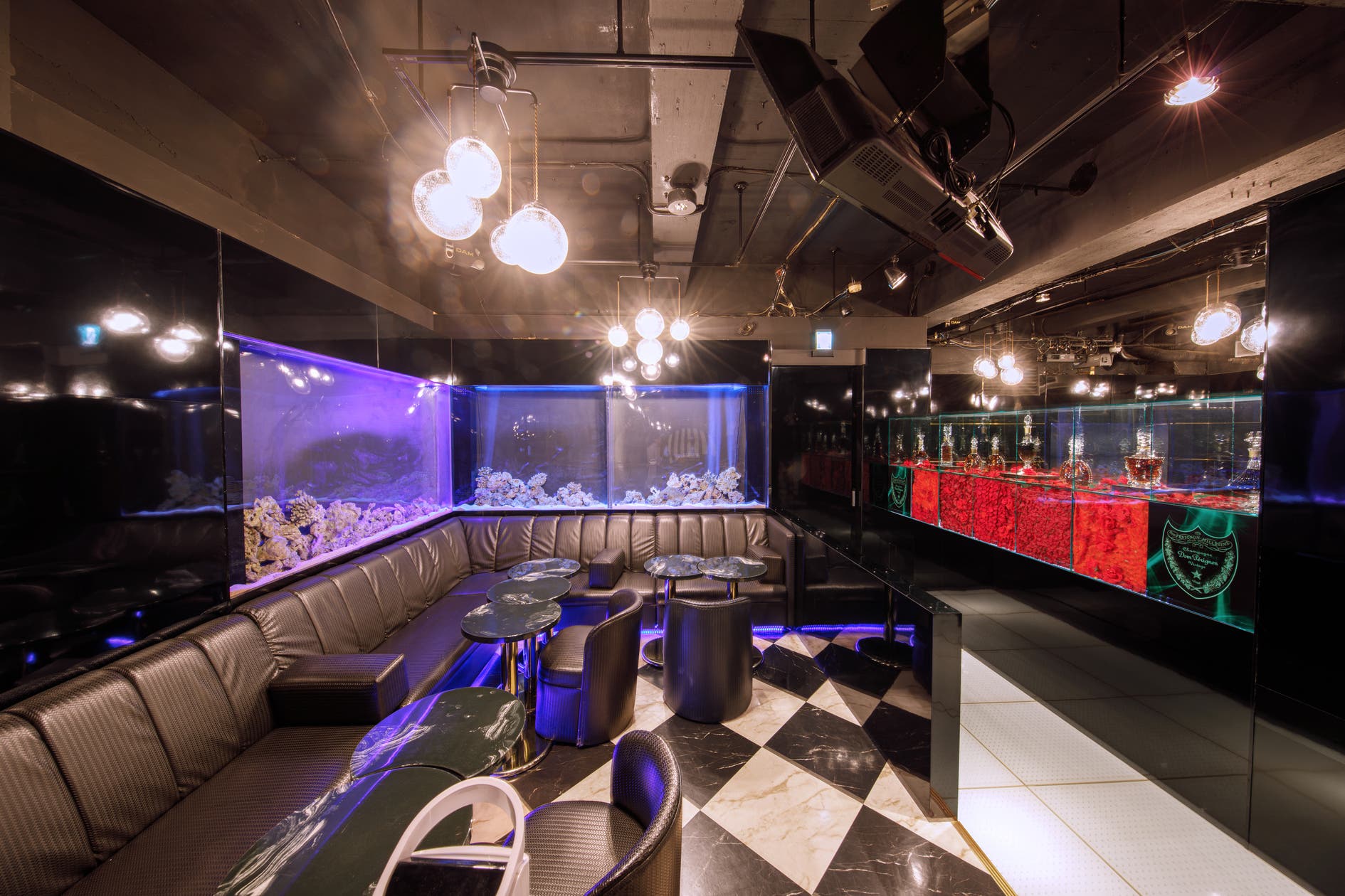 🌟格安利用キャンペーン実施中🌟【東新宿駅徒歩7分】黒で統一、洗練されたホストクラブ/撮影・イベントで利用可能の写真8