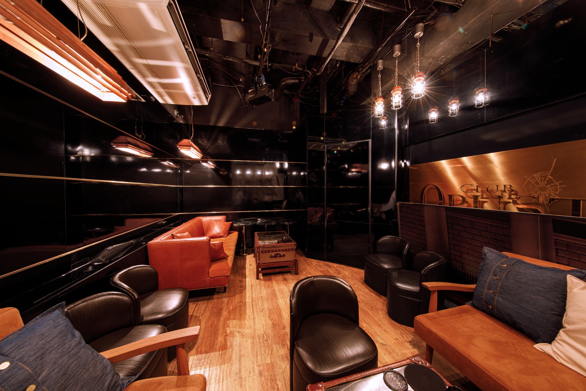 🌟格安利用キャンペーン実施中🌟【東新宿駅徒歩7分】黒で統一、洗練されたホストクラブ/撮影・イベントで利用可能の写真11