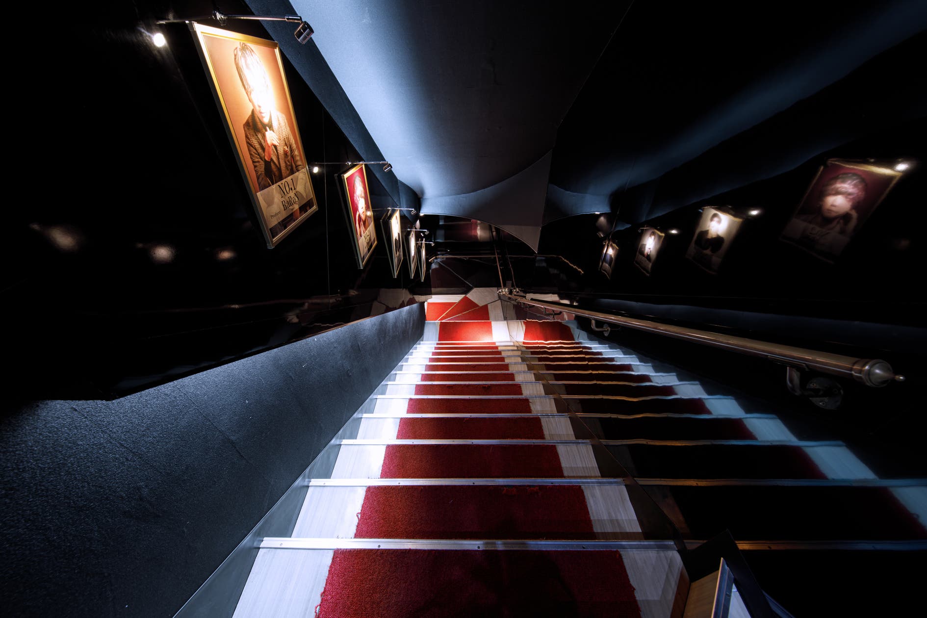 🌟格安利用キャンペーン実施中🌟【東新宿駅徒歩7分】黒で統一、洗練されたホストクラブ/撮影・イベントで利用可能の写真12