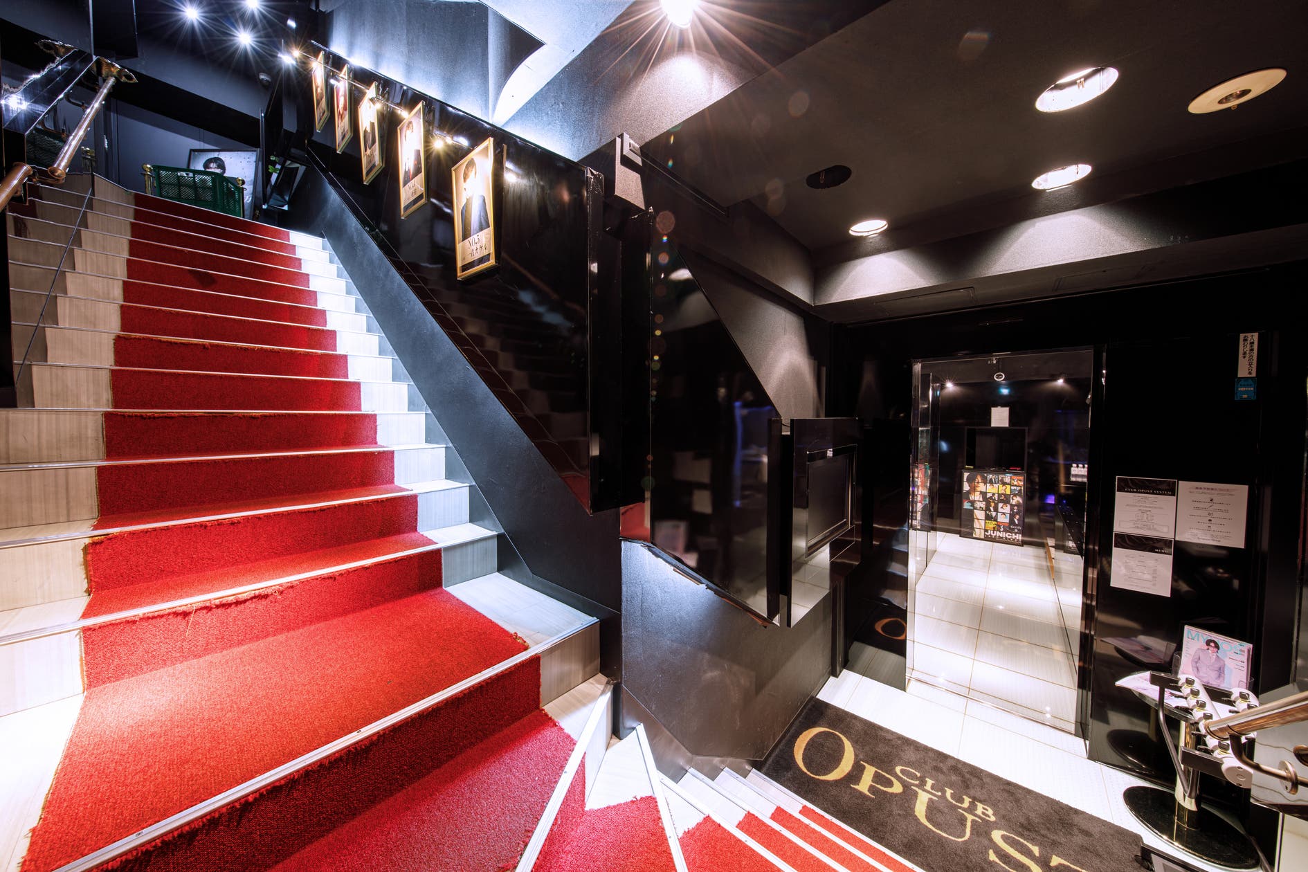 🌟格安利用キャンペーン実施中🌟【東新宿駅徒歩7分】黒で統一、洗練されたホストクラブ/撮影・イベントで利用可能の写真13