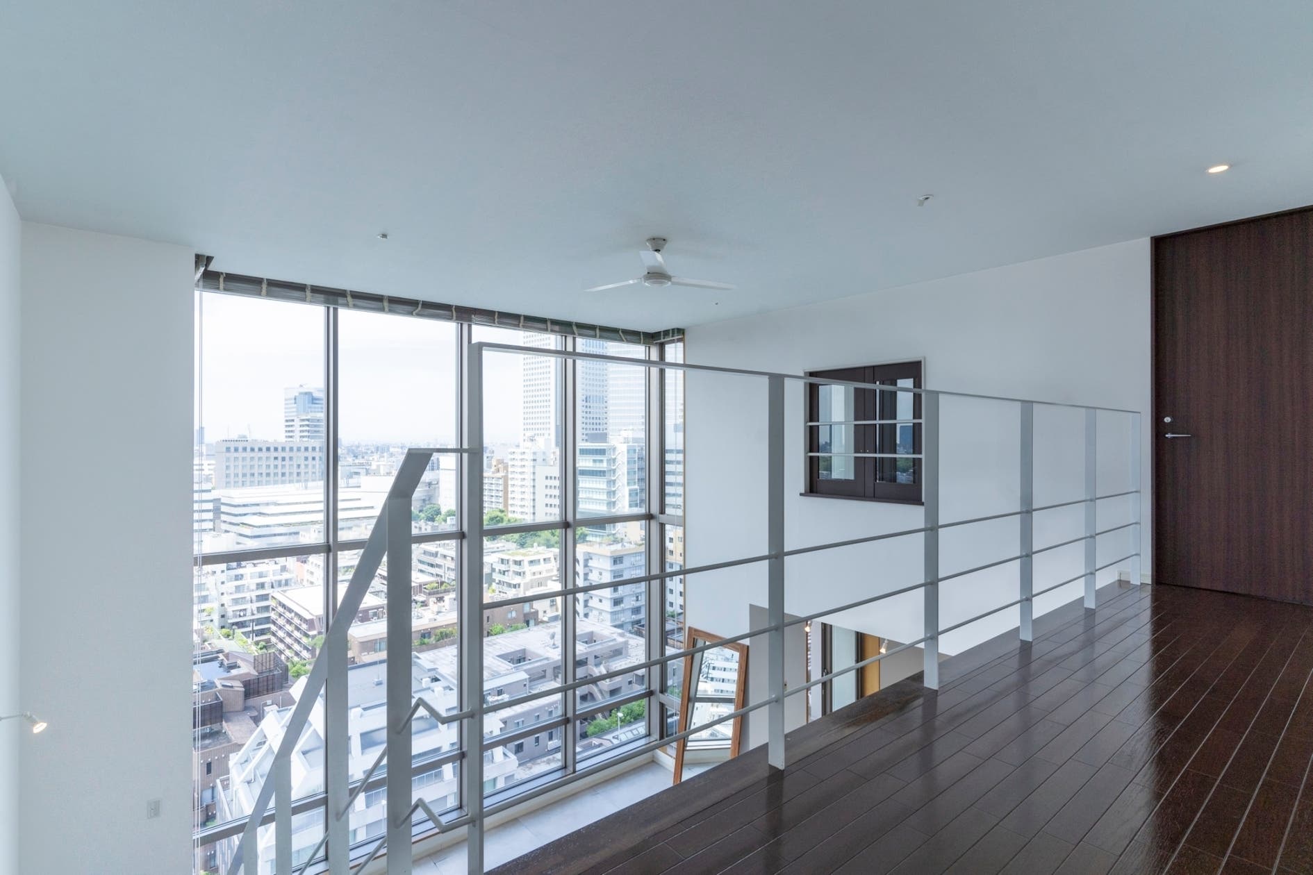 【南新宿駅　徒歩8分】ポートレート撮影📷スタジオ撮影・ロケ・YouTube・tiktok🎥モデル撮影◎物撮り・商品撮影🌟の写真20