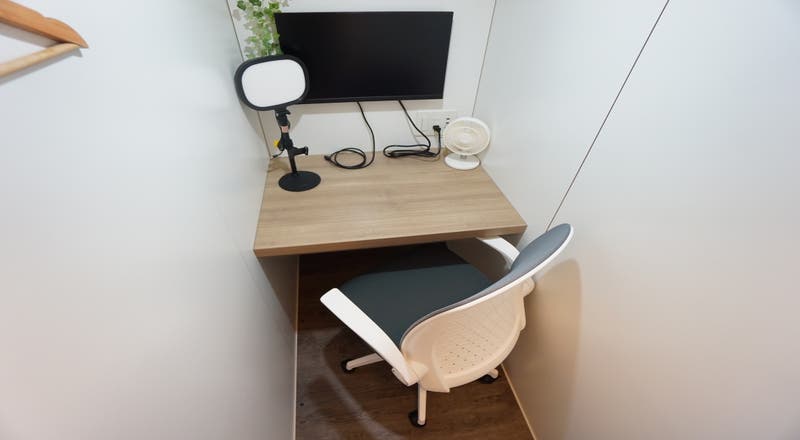 ＜ワークブース関内No.1＞関内駅徒歩4分✨完全個室🚪Wi-Fi📶モニター🖥電源🔌テレワーク/面接/自習/作業
