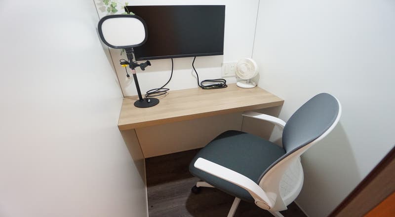 ＜ワークブース関内No.2＞関内駅徒歩4分✨完全個室🚪Wi-Fi📶モニター🖥電源🔌テレワーク/面接/自習/作業